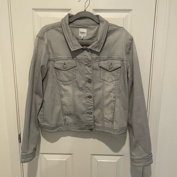 Kensie | Jackets & Coats | Nwt Kensie Jeans Grey Wash Jean Jacket Size ...